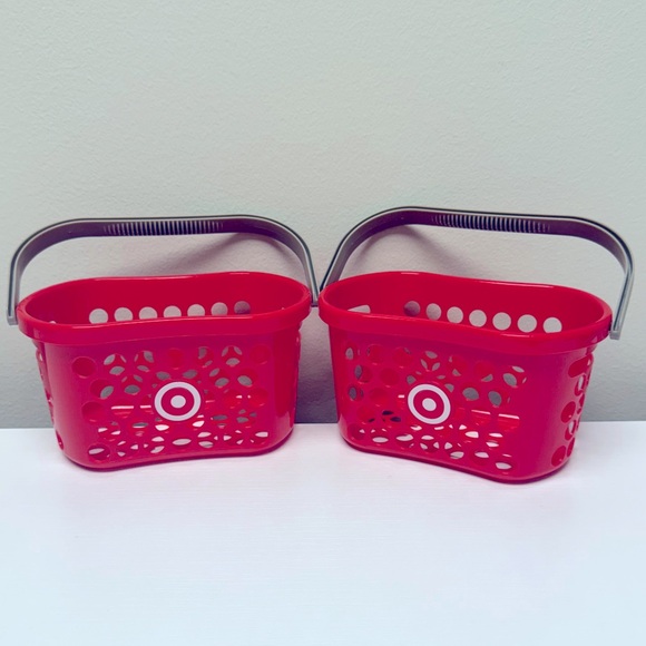 Target | Party Supplies | New Set Of 2 Target Bullseye Spritz Mini ...